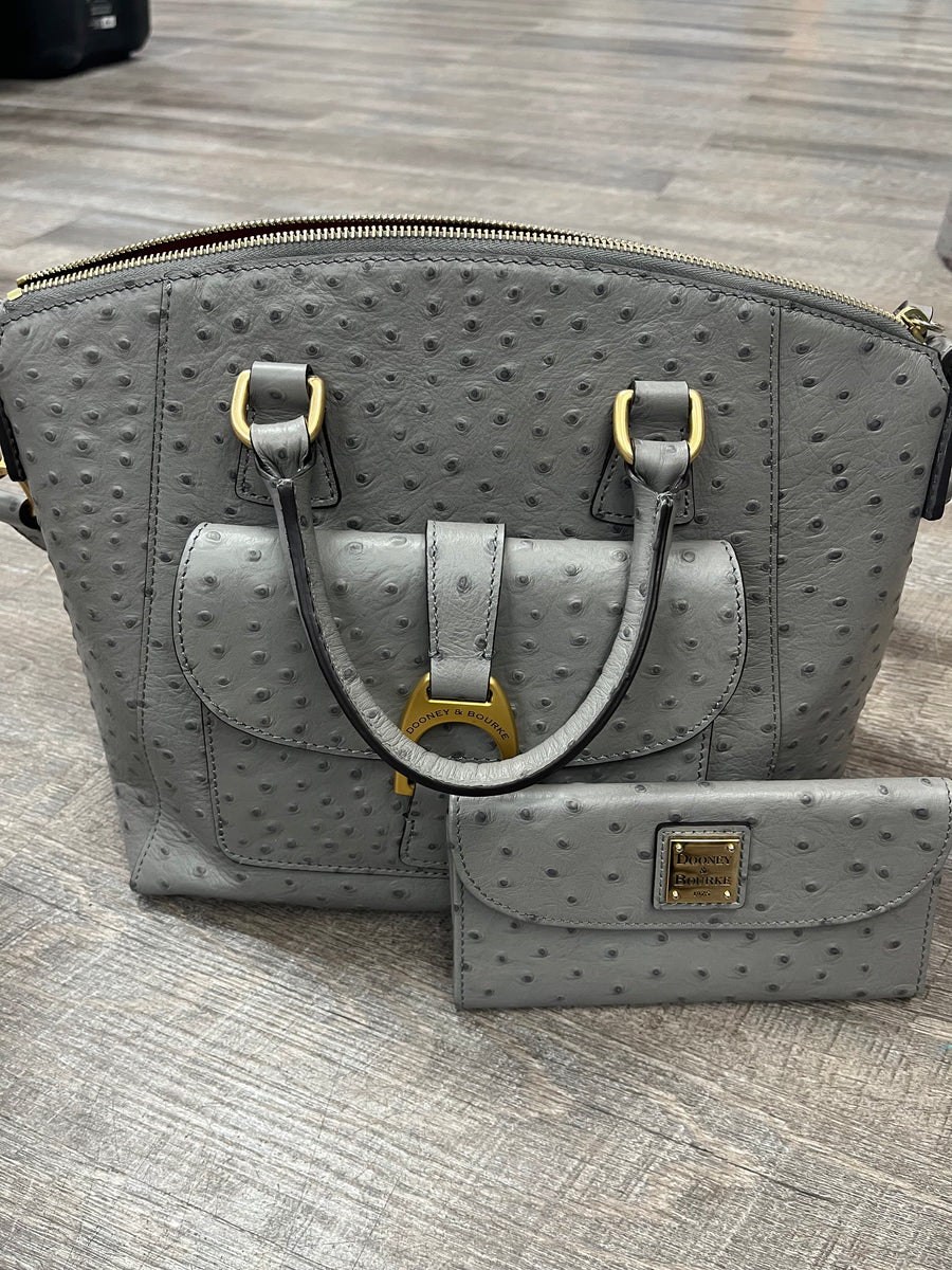 NEW! HANDBAG W/ WALLET – Consignment